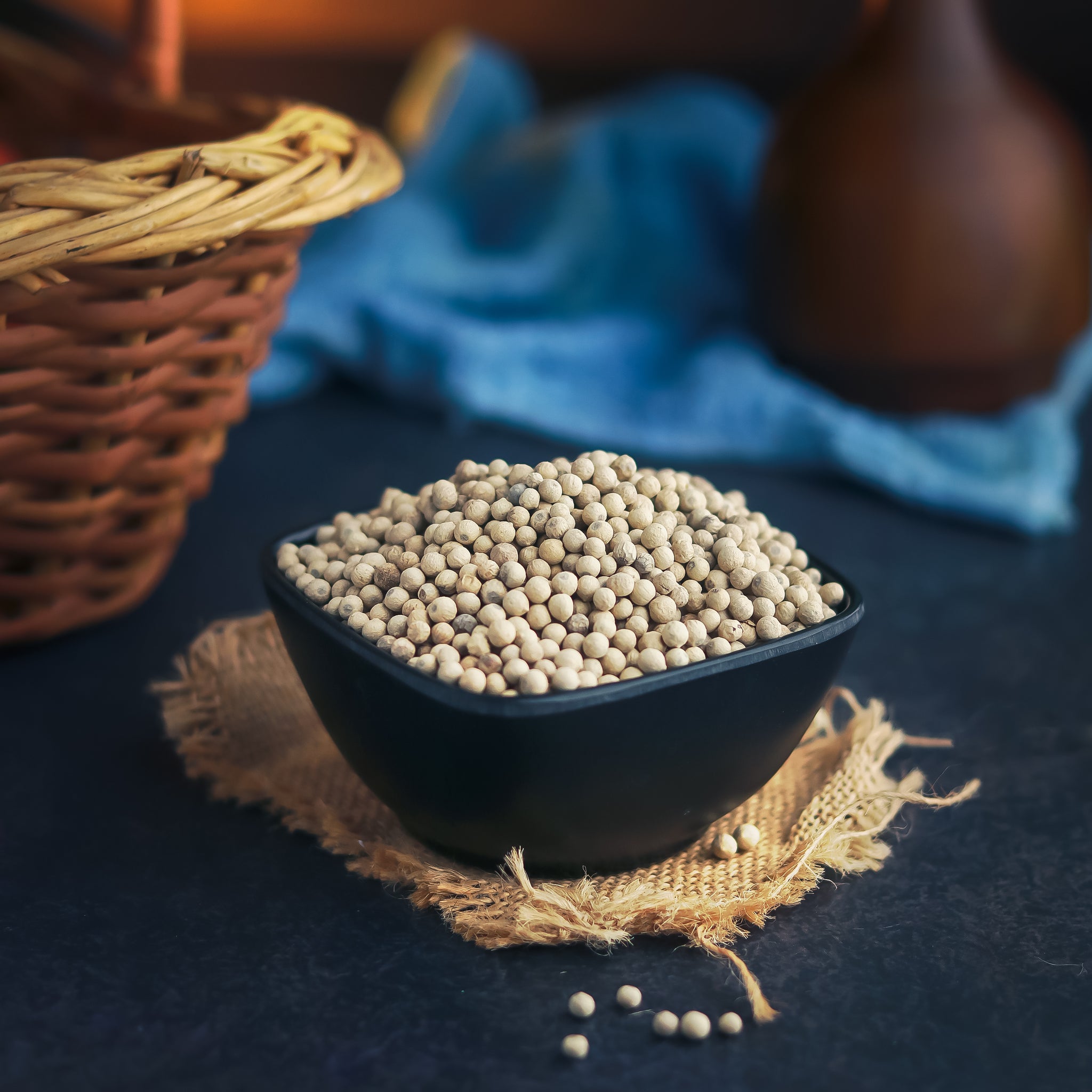 White Peppercorns Grade A – Pepperin